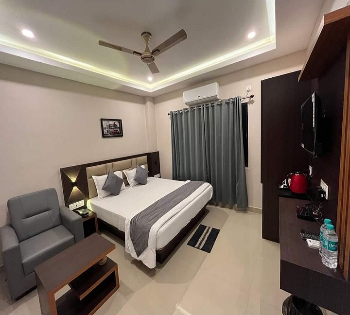 Home - The Renaissance